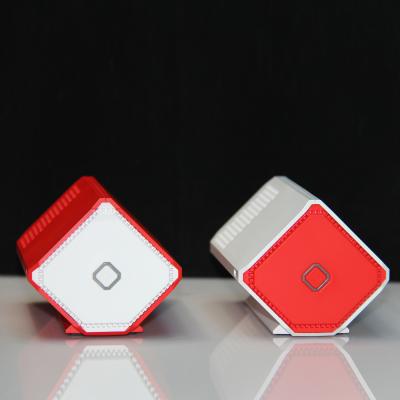 China Compact Mini Car Air Purifier with Negative Ion and Ozone Technology in ABS Plastic for sale