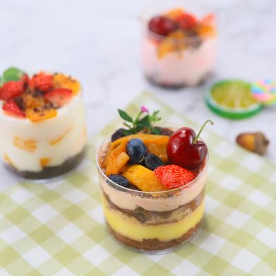 Cina Hotel Party Wedding Plastic Tableware 180ml Round Disposable Plastic Mini Dessert Cup in vendita
