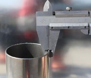 Cina Laminato a freddo pre ha galvanizzato il quadrato saldato/tubo di acciaio prefabbricato rettangolare della Camera della sezione del tubo d'acciaio/metropolitana/cavità in vendita