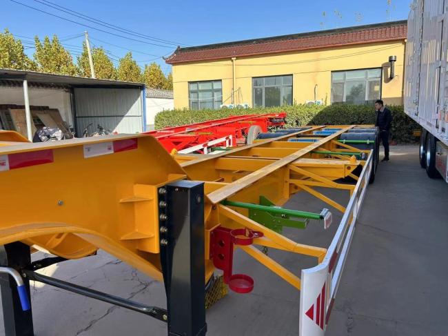 China Good Quality Price Sale Frame Chassis Skeletal 3-Axles 20FT 2-Axle 40-Foot Container Skeleton Semi-Trailer