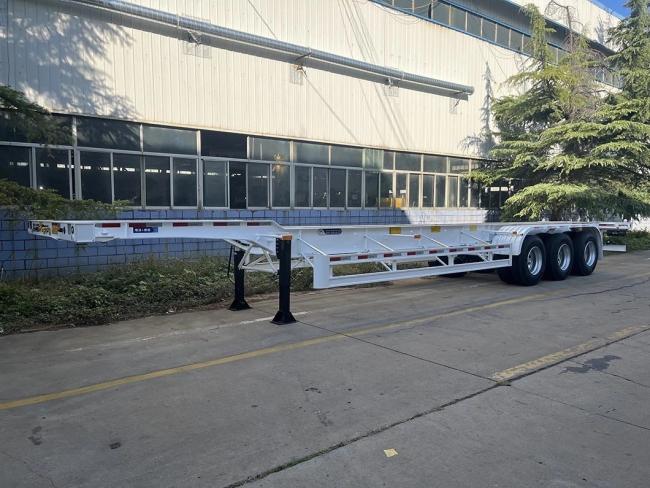 3 Axles 40 FT Flatbed Skeleton Skeletal Semi Truck Trailer Semi-Remorque