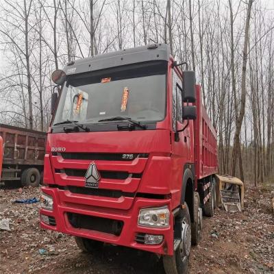 China Suspensão aerodinâmica Conductor prime s Seat Dump Truck HOWO 8X4 Ano 2016 para seus projetos à venda