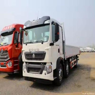 Cina 50 tonnellate di Sinotruk HOWO usato a prezzi accessibili con sedile del conducente a sospensione pneumatica in vendita