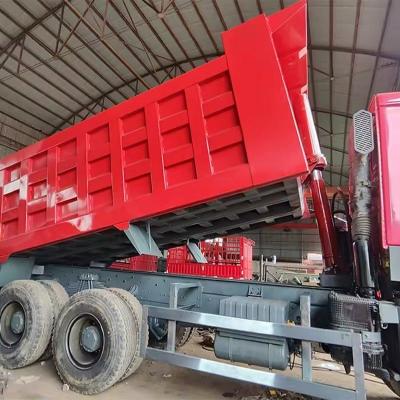 Cina Vendita 10 ruote Used Sinotruck HOWO 6*4 371HP Dump Tipper Truck con capacità di 10,2 tonnellate in vendita