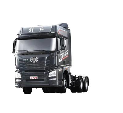Cina Sinotruk HOWO 4X2 Tractor Head Prime Mover Truck HOWO Trailer Truck per la personalizzazione in vendita