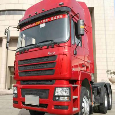 China Chinese Chenglong H7 4X2 trekker vrachtwagen met een laadvermogen van 8,2 ton en GCC certificering Te koop