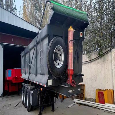 Cina 50 tonnellate Sinotruck HOWO 8X4 Dump Truck con asse da 13 t e personalizzazione nel 2023 anno in vendita