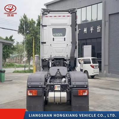Cina Trattore certificato ISO Sinotruk HOWO Trattore con sospensione pneumatica Sedile del conducente in vendita