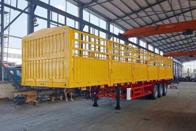 Cina 2 assi 60 tonnellate trasporto di animali pilastro recinzione carico camion recinzione rimorchio su misura in vendita
