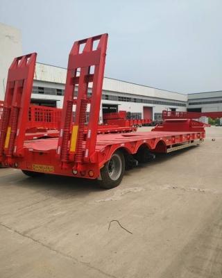 China Caminhão de baixo peso 20ft Cama plana 40 FT 40 pés 40ft Container Trailer de cama plana 28t Pênis de pouso à venda