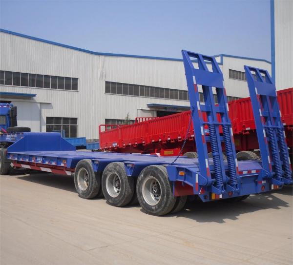 Quality 8.12.16 Tires Heavy Machinery Low Flat Trailer with 1 Year After-sales Service for sale