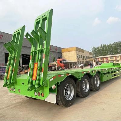 Cina 2 assi basso pannello piatto semirimorchio a letto basso perfetto per carichi pesanti e lunghe distanze in vendita