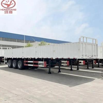 Cina Camion con recinzione a parete alta, semirimorchio per il bestiame con 3 assi, 50 tonnellate di merci sfuse, trasporto di bovini in vendita
