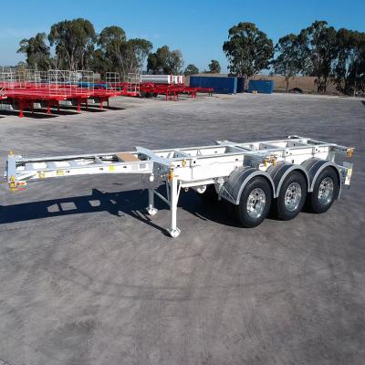 Cina Sport European Hydraulic Low Semi-Trailer Car Car Carrier con 8.12.16 pneumatici e battistrada da 1820 mm in vendita