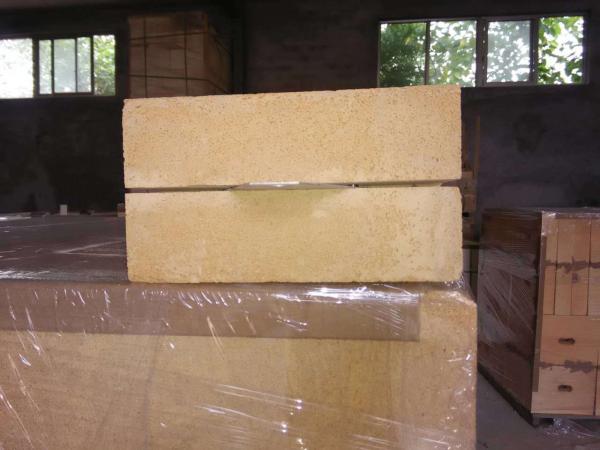 Quality Lightweight Fire Clay Insulation Bricks Low Thermal Conductivity And Energy for sale