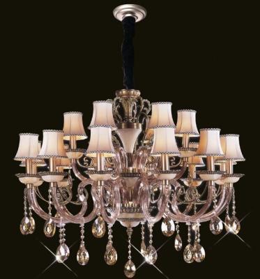 China Opgepoetste elegantie Traditionele 110V 220V Kroonluchter met Gouden 1030 mm x 770 mm Te koop
