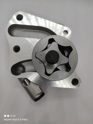 Cina 129900-32001 escavatore Engine Oil Pump per 4TNV94 4TNV98 in vendita