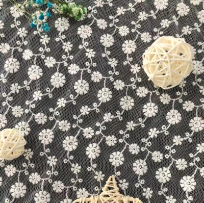 China High Quality Mesh Small Flower Embroider Fabric Cotton Daisy Clothing Accessory for Wedding Veil for sale