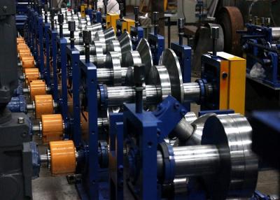 Cina Rotolo intercambiabile del Purlin della CZ di movimento orizzontale che forma macchina che copre 80 - 300mm in vendita