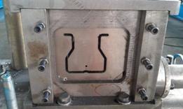 中国 80 90 100ギヤ ボックス18.5kwによって機械を形作る120の棚の直立したロール 販売のため