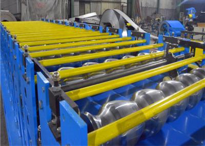 Cina Lo strato galvanizzato del tetto del metallo ha lustrato il rotolo delle mattonelle che forma la macchina 9x1.2x0.8m in vendita