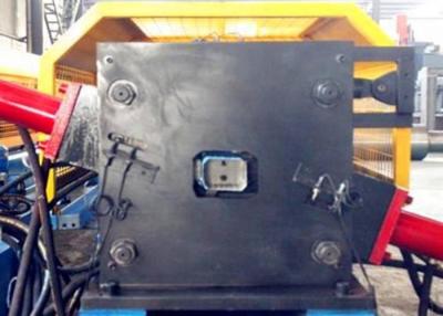 Cina Rotolo di alluminio dell'incanalamento del quadrato rotondo che forma la grondaia 7.5kw della macchina in vendita