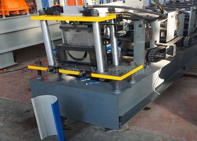 Cina Metà a 5 pollici senza cuciture della pioggia di stile di K del rotolo rotondo della grondaia che forma macchina per coprire strato in vendita