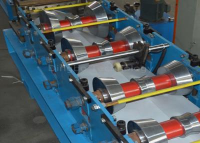 Cina Macchina superiore di alluminio di stampaggio a freddo di Ridge Cap Roll Forming Machine del metallo delle mattonelle di tetto in vendita