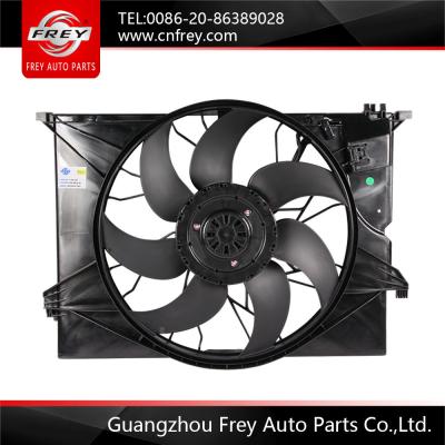 Cina 2215001193 W221 raffreddano l'elettroventilatore, 2215000493 parti di raffreddamento automobilistiche in vendita