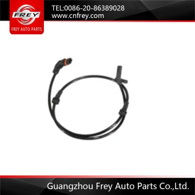 Cina Sensore velocità ruota parti 2049052705 per Mercedes Benz W204 in vendita