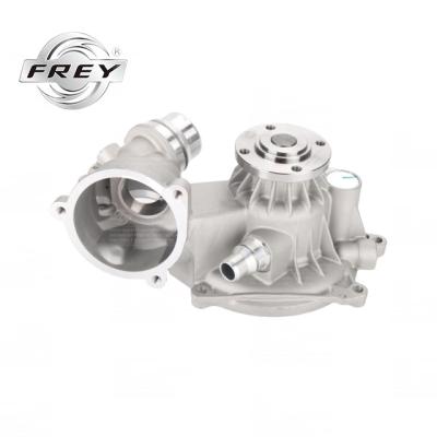 Cina 11517586779 pompa idraulica di raffreddamento del motore per BMW N62 E66 E70 E60 in vendita
