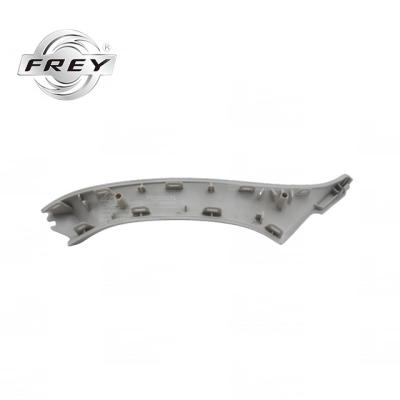 Cina 51417225858 Maniglia per porta accessori interni auto grigia per BMW 5 serie F18 F10 in vendita