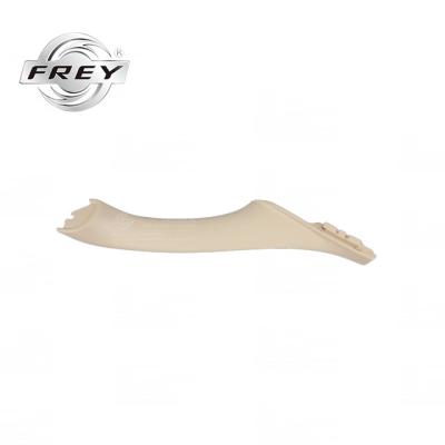 Cina 51417225858 Maniglia per porta accessori interni auto grigia per BMW 5 serie F18 F10 in vendita