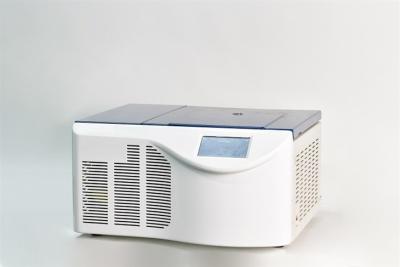 China RTC-functie Koudgevulde centrifuge op de banklaag Lage geluidsdruk 22000r/min Te koop