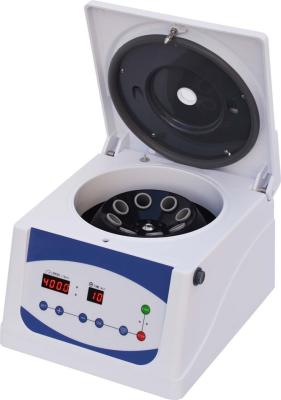 Cina 8x15ml Centrifugatrice portatile a bassa velocità Basso rumore 4000 giri al minuto in vendita