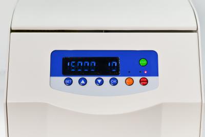 Китай Микропроцессором управляемая высокоскоростная центрифуга с регулируемым оборотом 0-16500 оборотов в минуту продается