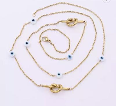 Cina Collane lunghe di moda in acciaio inossidabile Collane d'oro impilate con bulbo oculare blu in vendita