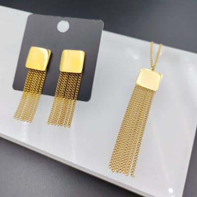 Cina New Arrival Trendy Pearl Double Lines  Newest Gold Color Stainless Steel  Earring ,Necklace , Bracelet Sets  For Lady in vendita