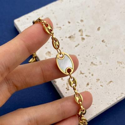China 16cm Anniversary Shell Charm Bracelet Stainless Gold Link Bracelet Womens for sale