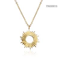 China Modern Mens Gear Necklace for sale
