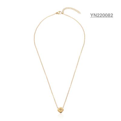 Cina l'oro 18k ha placcato il cristallo di rocca Rose Pendant Torque di marca di minoranza della collana di acciaio inossidabile in vendita