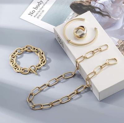 China American Fashion 14k Gold Charm Bracelet INS Style Simple Gold Buckle Bangle for sale