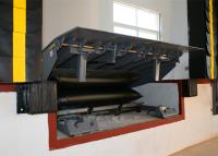 China Smooth Loading Airbag Dock Leveler For Long-term Operational Use for sale