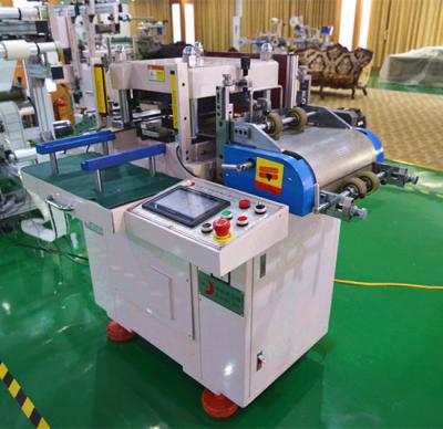 Chine Petit pain automatisé pour rouler la presse à emboutir d'aluminium automatique 1500 * 1500 * 1500 millimètres à vendre