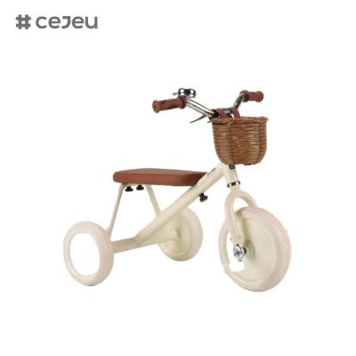 中国 CJ-T-212 三輪車 織りなされたラタン大バスケット 超強い負荷容量を持つ高炭素鋼枠 販売のため