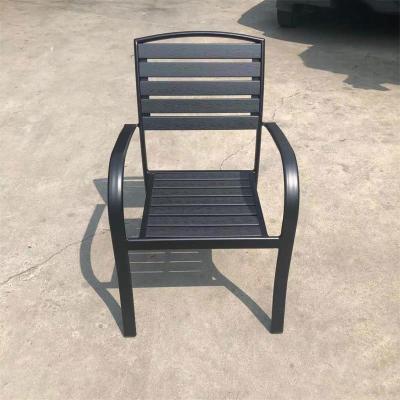 China Plastic Wood Cast Aluminum Modern Cafe Dining Table and Chairs Patio Outdoor Furniture for sale