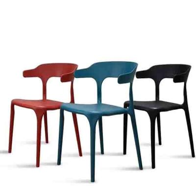 China Lightweight Stackable Plastic Chairs With Armrest For Events Weddings for sale