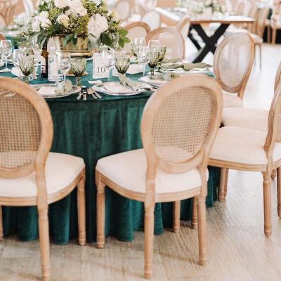 Cina Giro locativo Cane Back Wooden Louis di Hall Wedding Banquet Chairs For 50x55x91cm in vendita