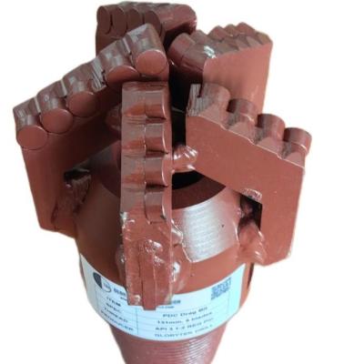 中国 Mining Industry Pdc Drag Cutters 5 Wing 131mm Mining Machinery Parts 販売のため