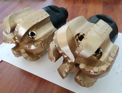 中国 Customizable 7 1/2'' PDC Drill Bit For Various Drilling Requirements And Applications 販売のため